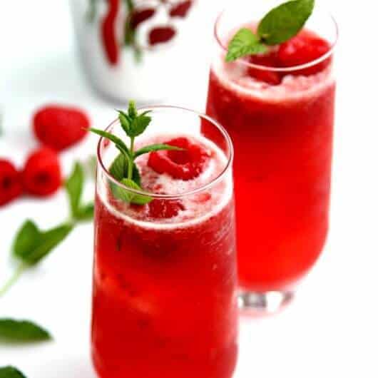 PAMA Cocktail Recipe With Lemonade & Fresh Raspberries