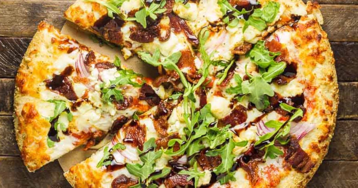 Easy Blue Cheese Balsamic Pizza • The Wicked Noodle