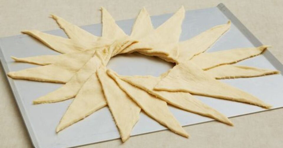 26 Crescent Roll Ring Recipes • The Wicked Noodle