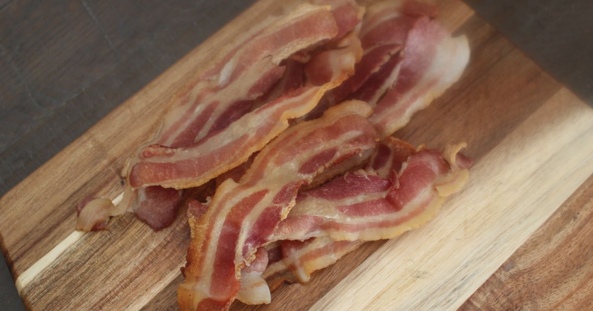 Why And How To Blanch Bacon (Par Cook Bacon)